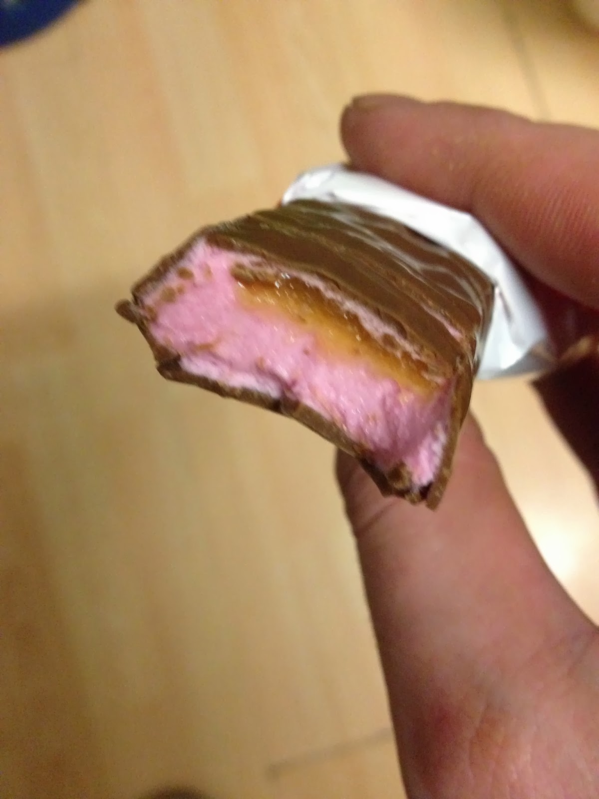 A Review A Day: Today's Review: Cadbury Pinky