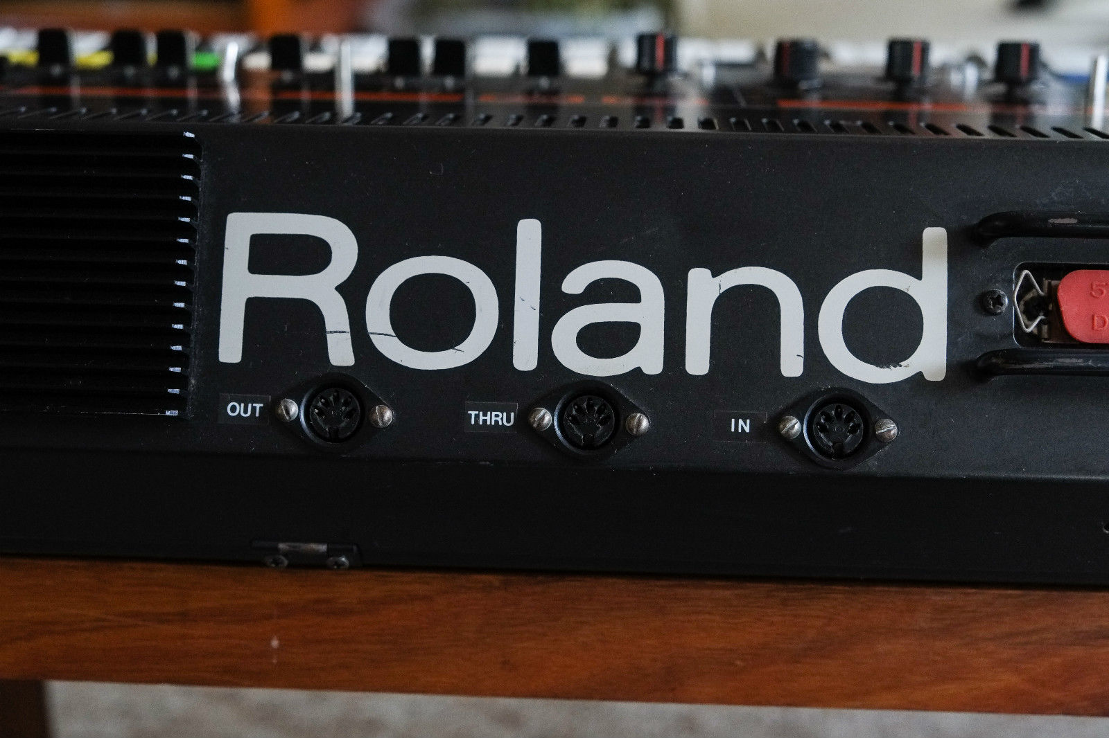 MATRIXSYNTH: ROLAND JUPITER 8 JP-8 14 bit model with midi conversion SN ...