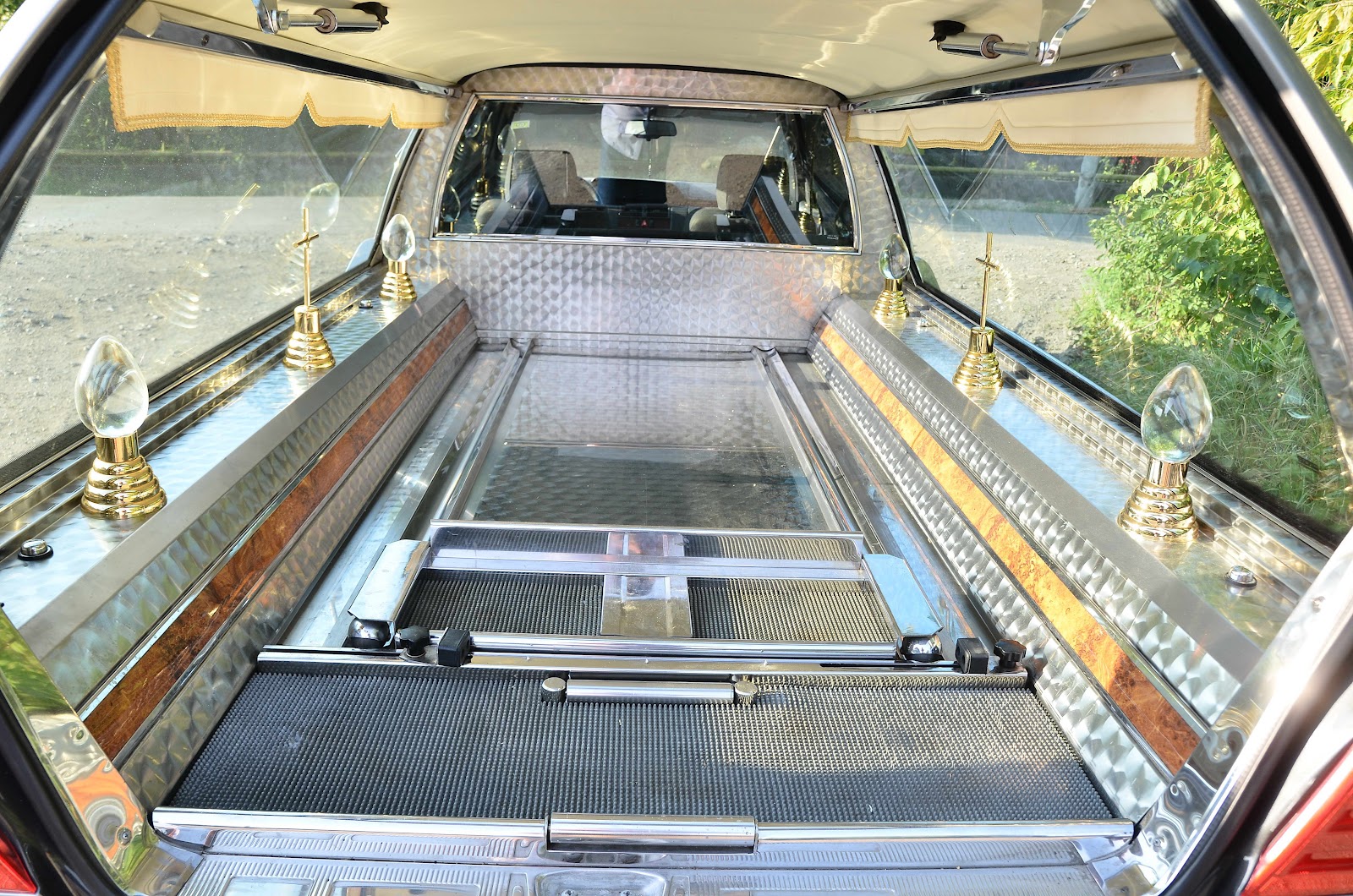 Casa Funerara "Dany-Ady"