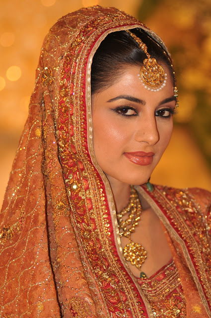 South Asian Glam!: Fashionistas Samira Dada, Meher Tareen & Sana Khan ...