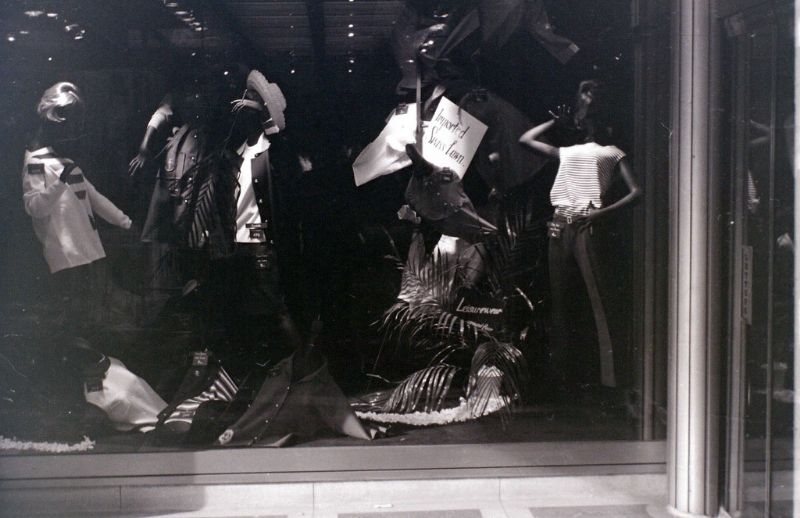 30 Amazing Photos That Show Window Display From the 1950s and 1960s ...