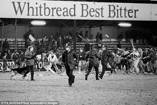 Football Hooligan Pictures: Luton v Millwall 1985 FA Cup (12 pictures)