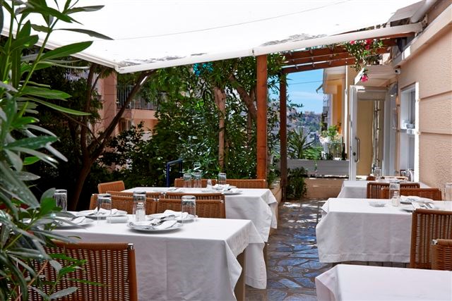 Travelling - Ταξίδια: "Papadakis" restaurant in Athens - Greece