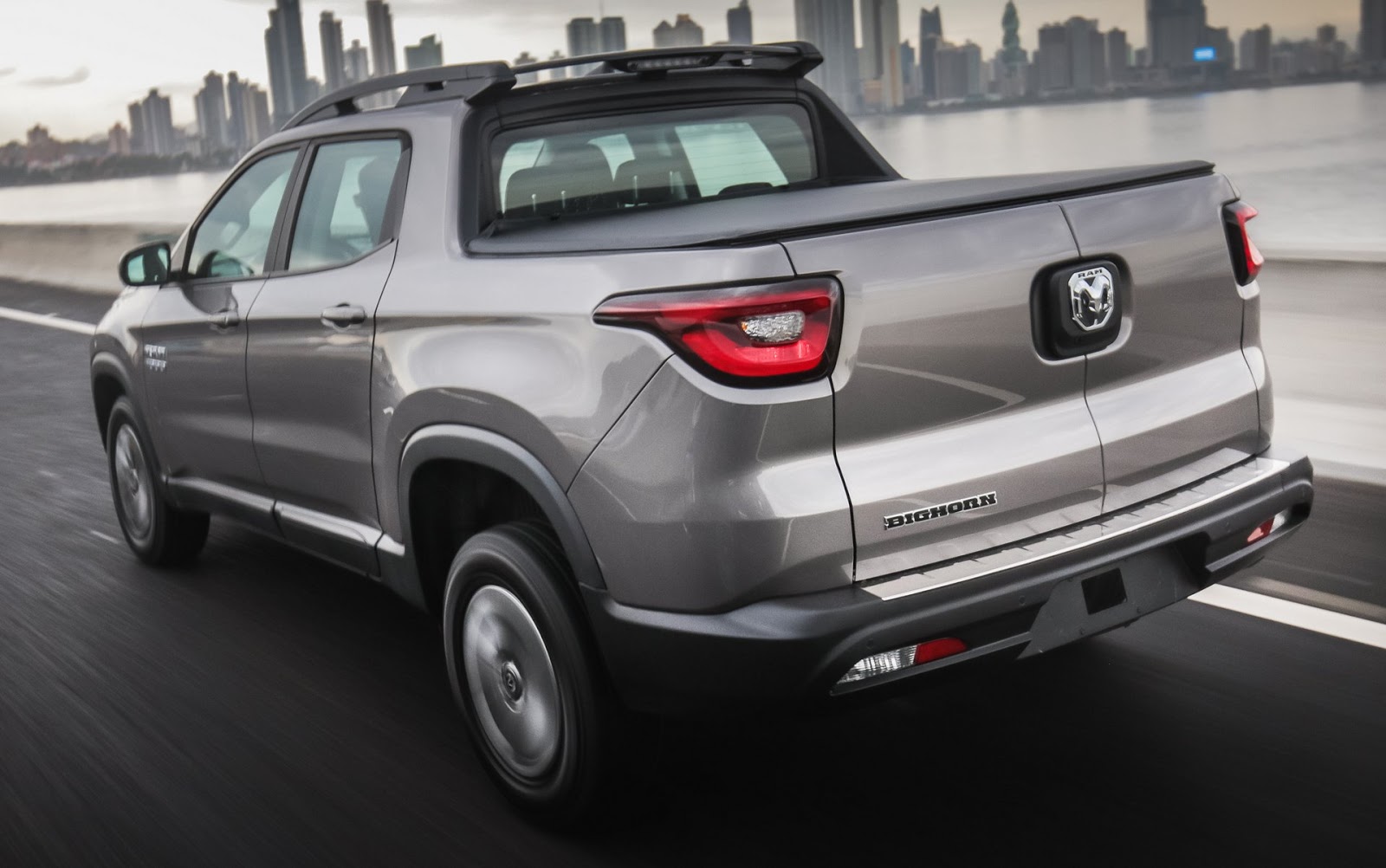 RAM 1000 é o nome da Fiat Toro no Chile - preço R$ 82 mil