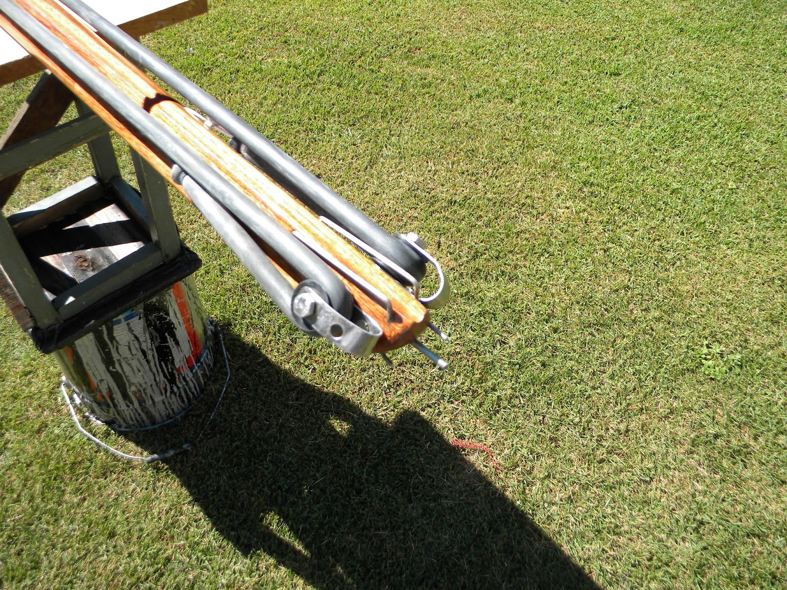 Jackson Brito: arbalete roller 110cm, de madeiras jatobá e jequitibá.