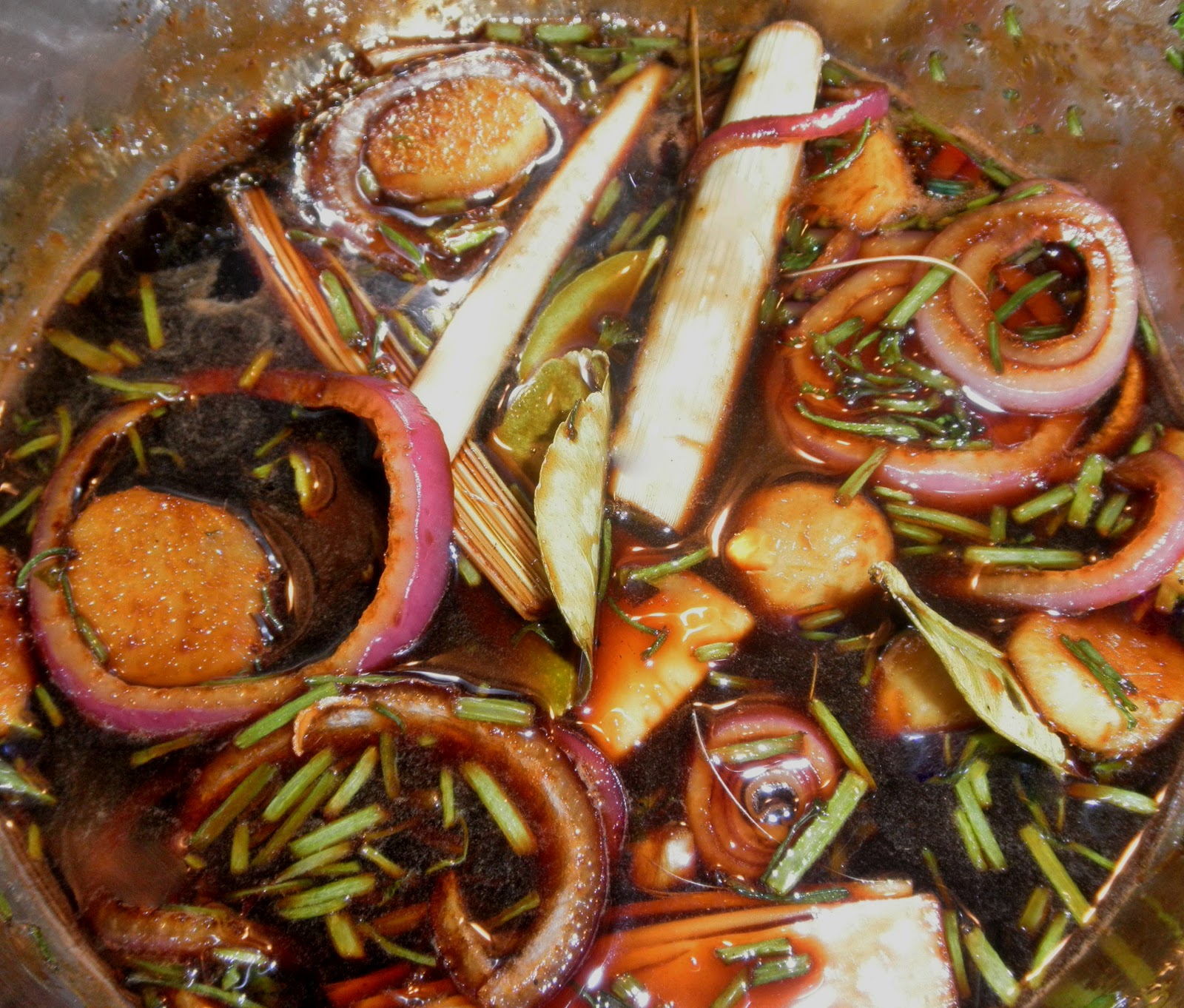 Cecelia Heer's Culinary Corner: POACHED WHOLE SALMON, "THAI" STYLE