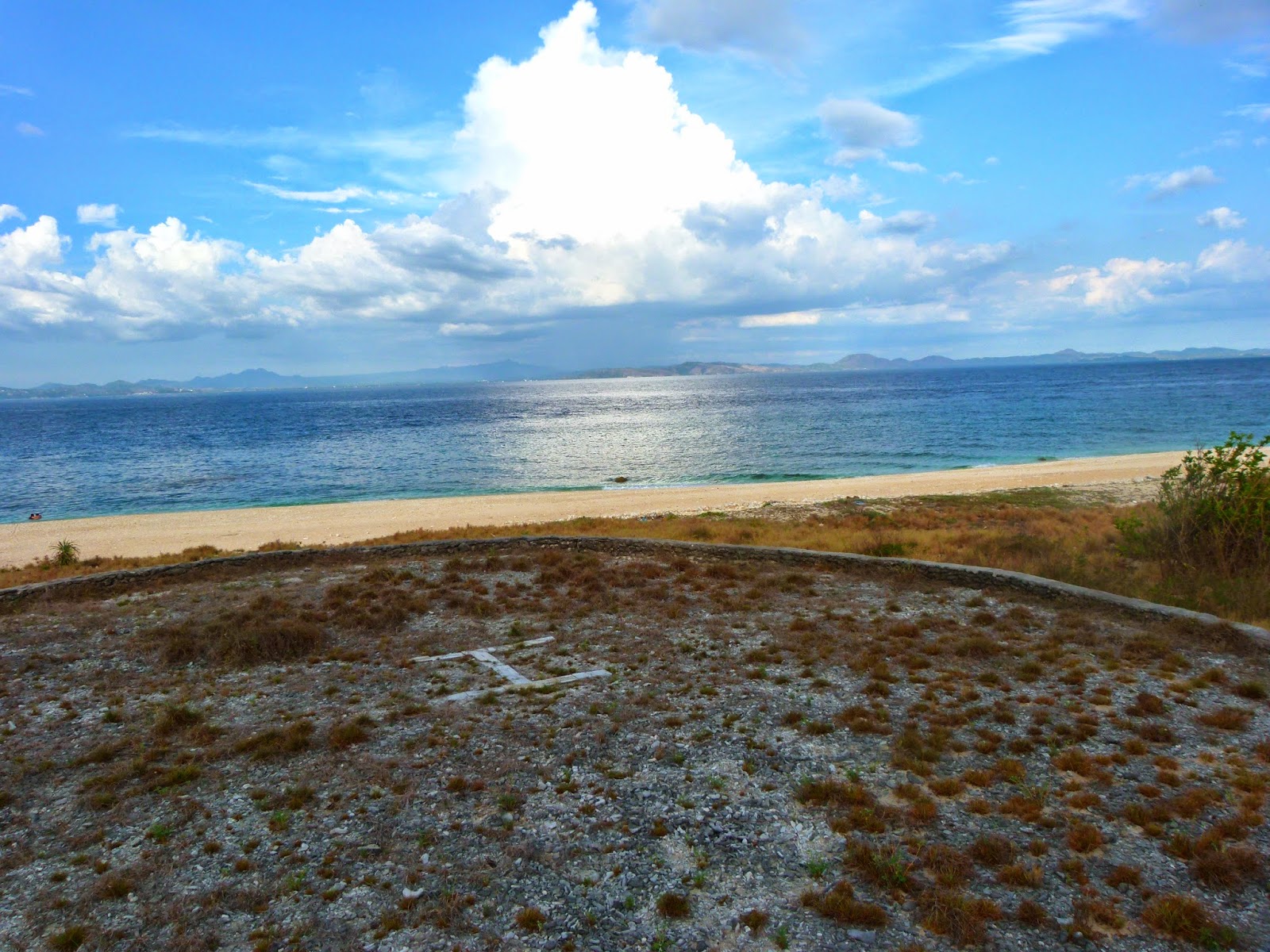 FORTUNE ISLAND - Lakwatserong Tsinelas