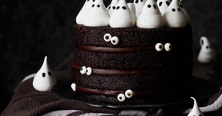Tarta "fantasma" de chocolate. Halloween