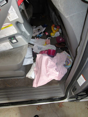 Unremarkable Files: Spring Cleaning: the Minivan Edition