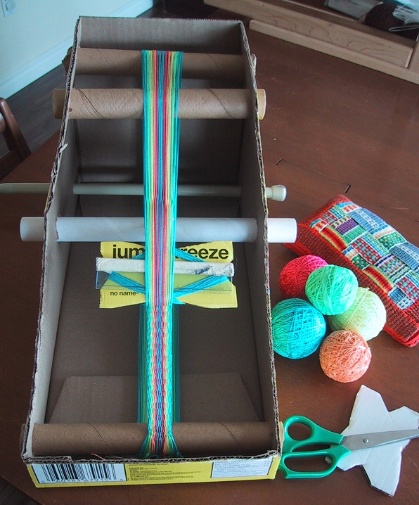 Hearts on Fibre: DIY Cardboard Box Inkle Loom Tutorial