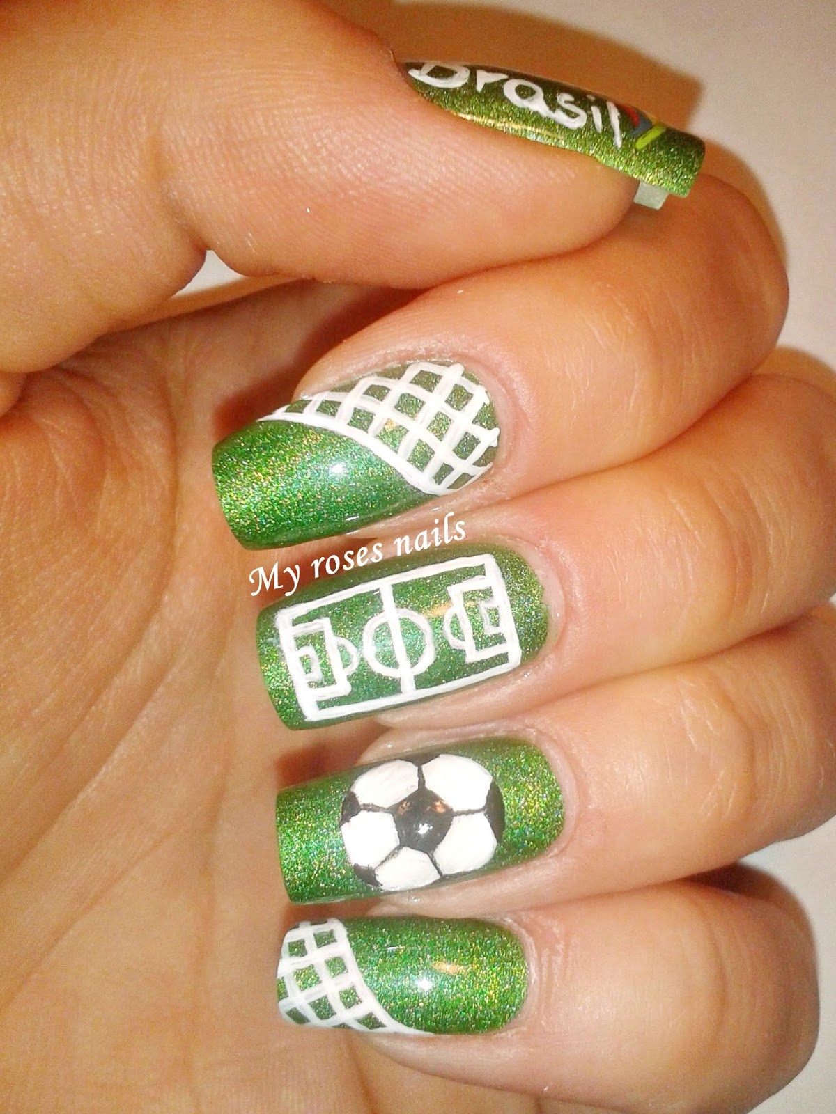 My roses nails: Soccer nails