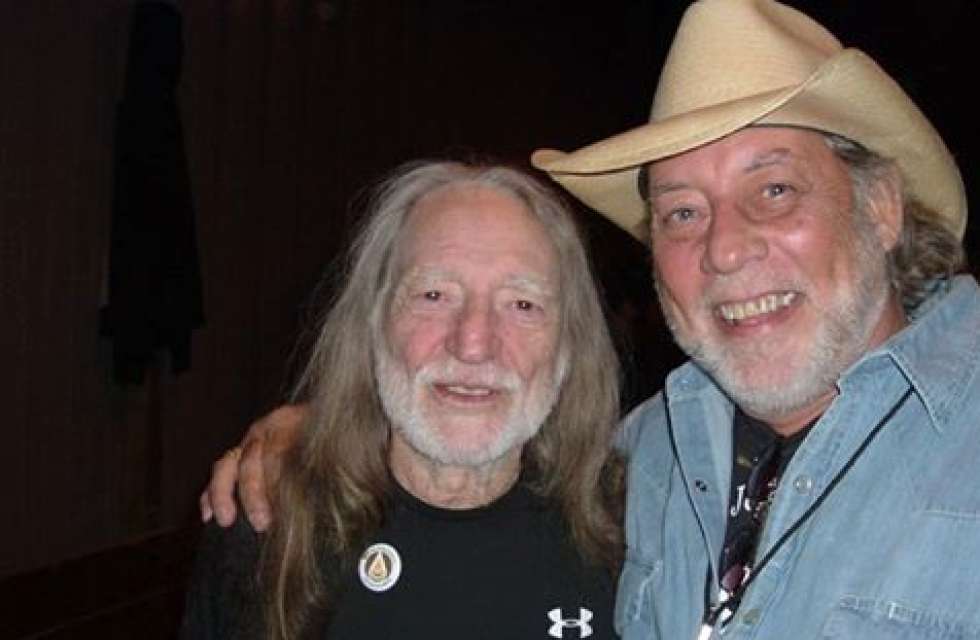 Magic Pop: Muere el cantante de country, Randy L. Howard