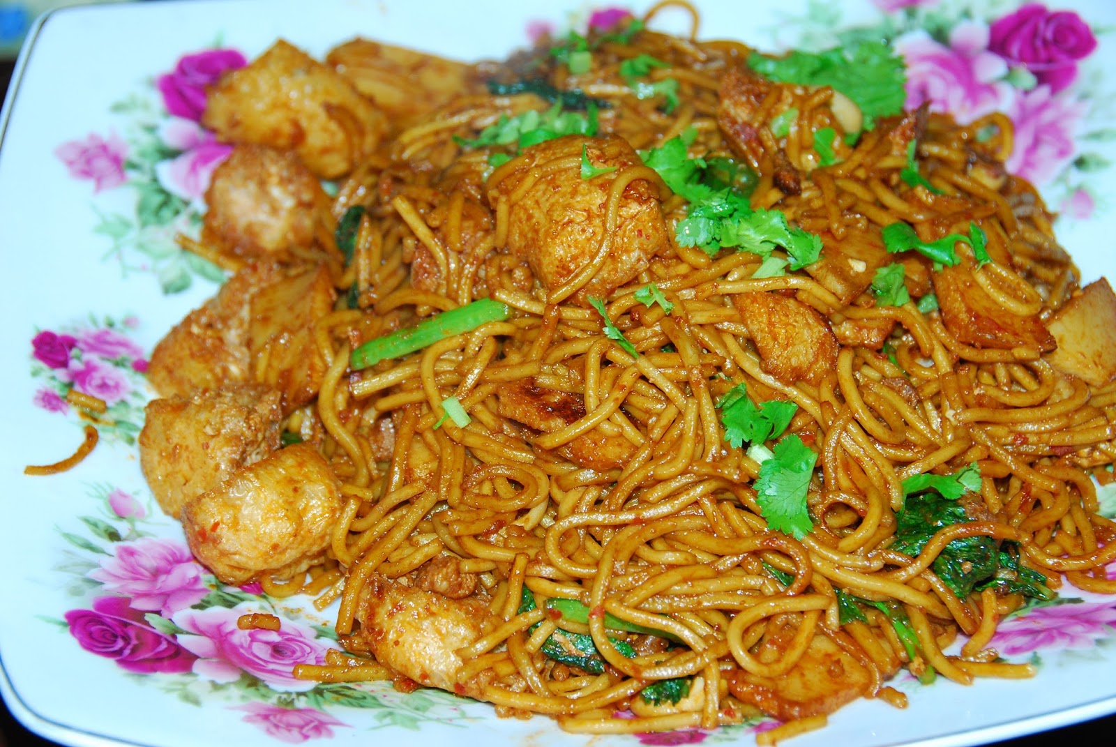 Laman Dapur Maya Ezujusoh: Cara-Cara Membuat Mi Goreng Mamak