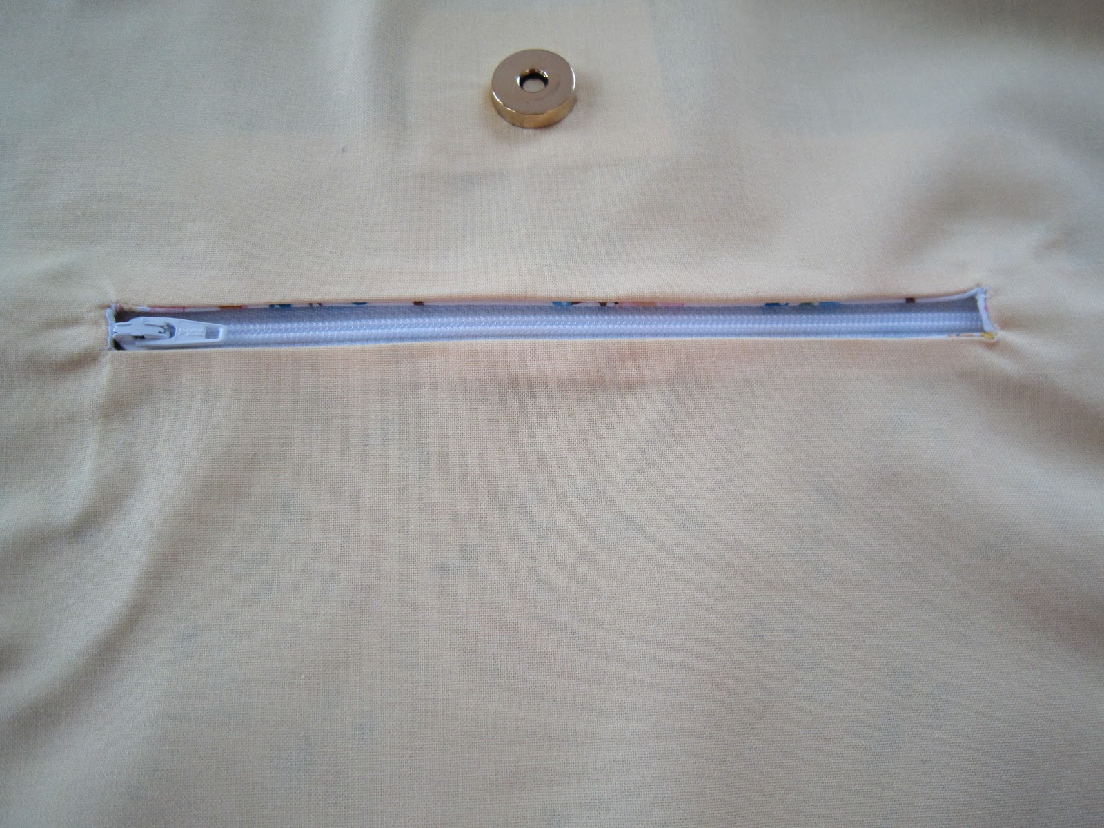 Antiquebasketlady: How to Make an Inside Zippered Pocket for your Purse