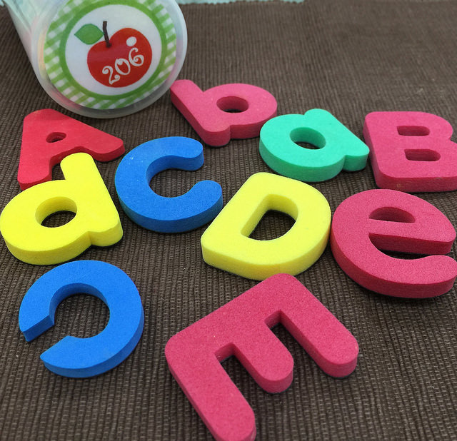 Owl English Teaching Stuff: Alphabet Magnets Relay and Blind Game