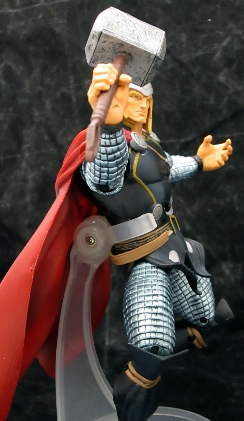 Fine Vintage Reviews: Hasbro Marvel Legends - Mighty Thor