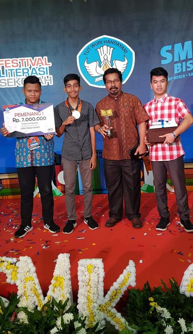 SMK Labor Bawa Pulang Medali Emas festival Literasi Sekolah Tingkat ... SMK Labor Bawa Pulang Medali Emas festival Literasi Sekolah Tingkat ...
