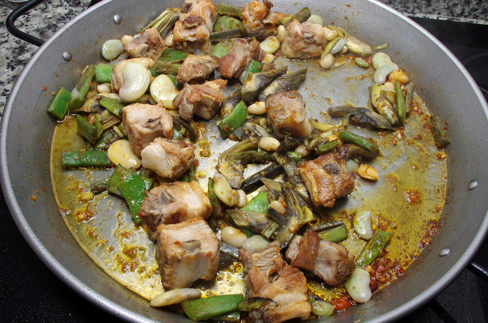 Fentdetutto: Arroz seco de costillas y alcachofas