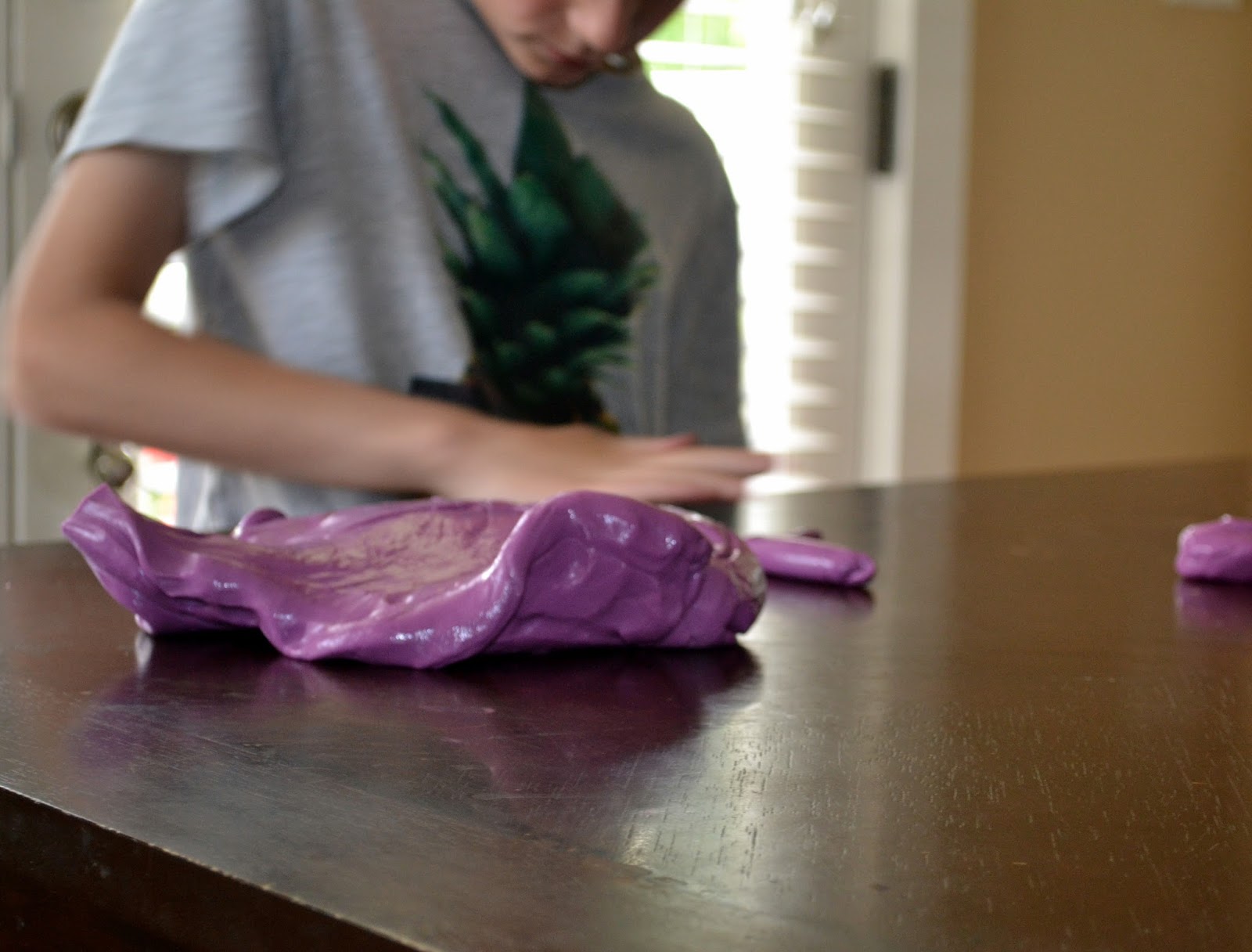 Easy DIY planked table top cover for your existing table