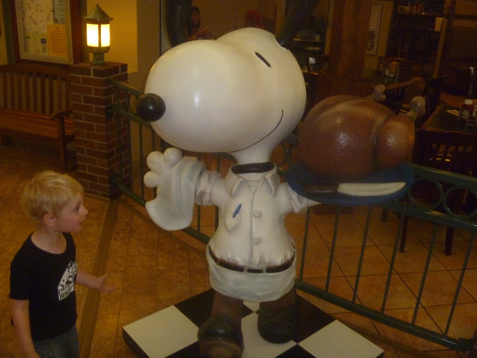 Peter's Puppets: Peanuts Statues in the Twin Cities