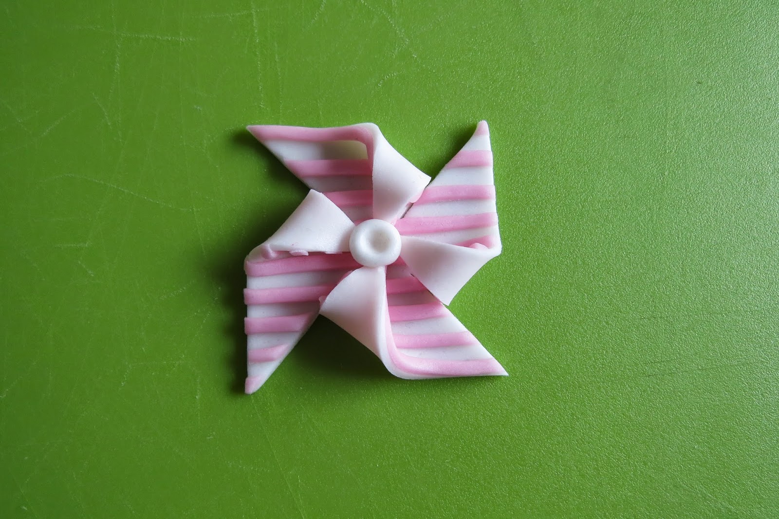 Backorphine english: TUTORIAL - Fondant windmill