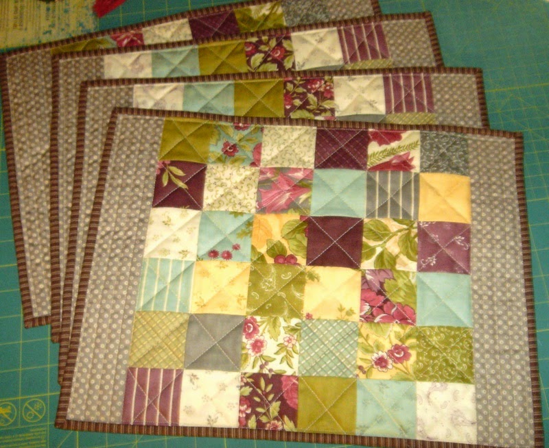 Small Quilts and Quilted Projects Parade - A Quilting Life