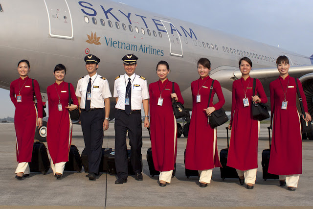 Cabin Crew Photos: Vietnam Airlines Stewardess Uniforms