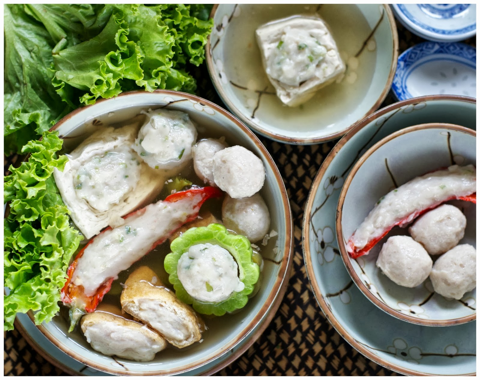 Indonesian Medan Food: Yong Tau Fu (Tofu and Fish Balls Soup)