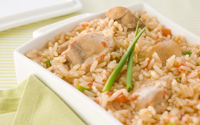 As Melhores Receitas da Web: ARROZ COM FRANGO