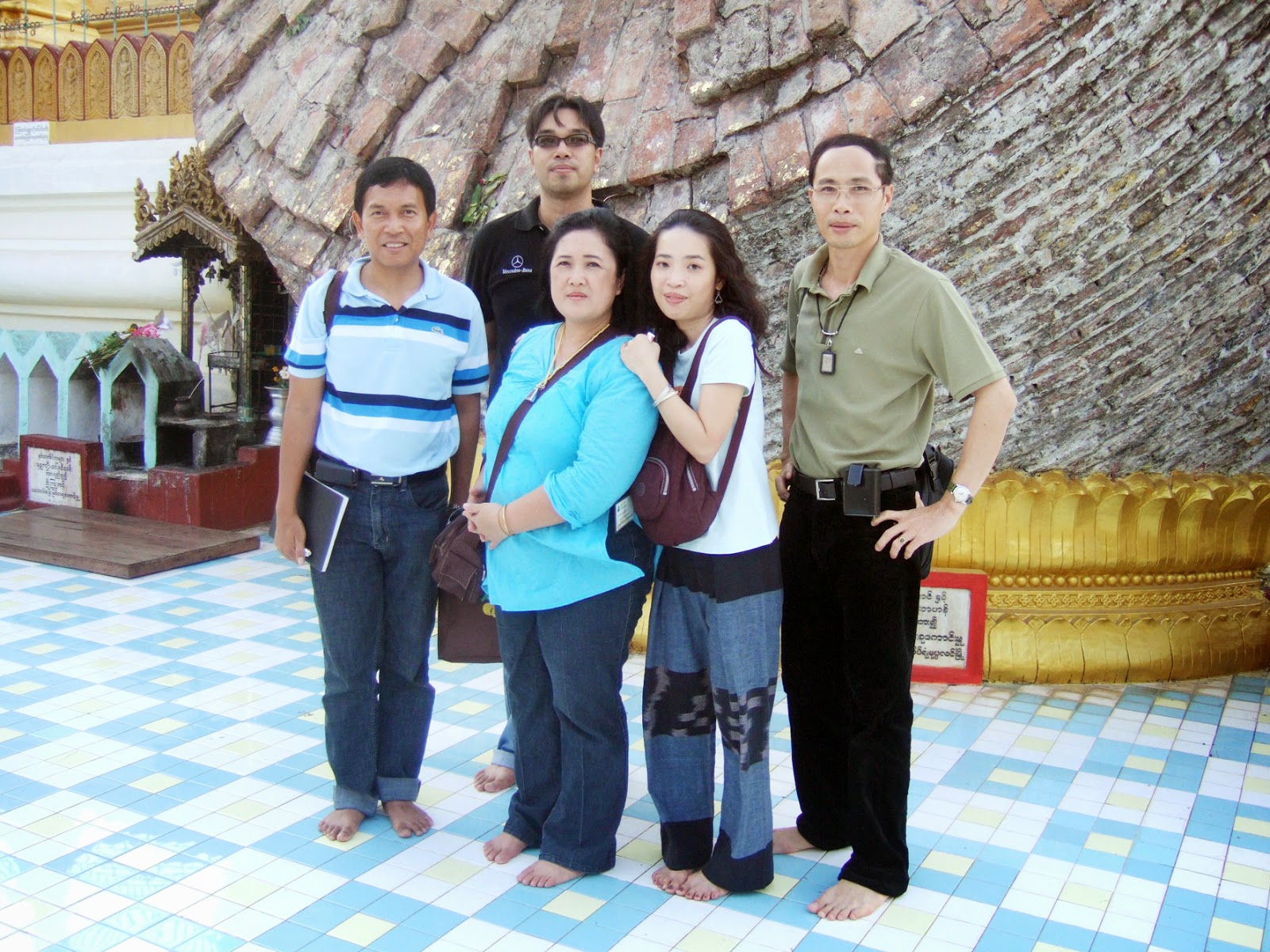 พระดีของคนบุญ: [001] วัฒนธรรมสัญจร "เมียนมาร์ดินแดนพระพุทธศาสนา" ต้นปี 2552