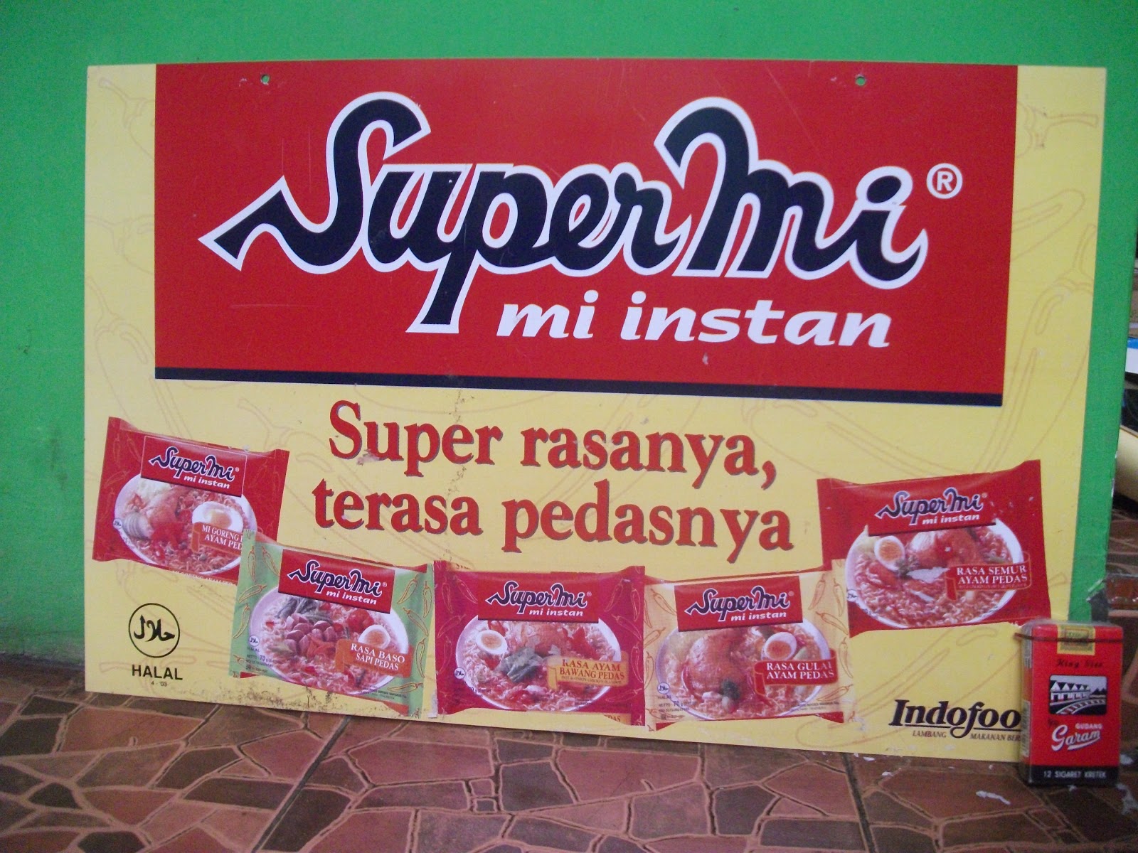 Koleksi Antik Anggoro Solo: Iklan Seng Supermie