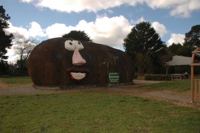 The Nature of Robertson: Mr Potato Head is back in Robbo