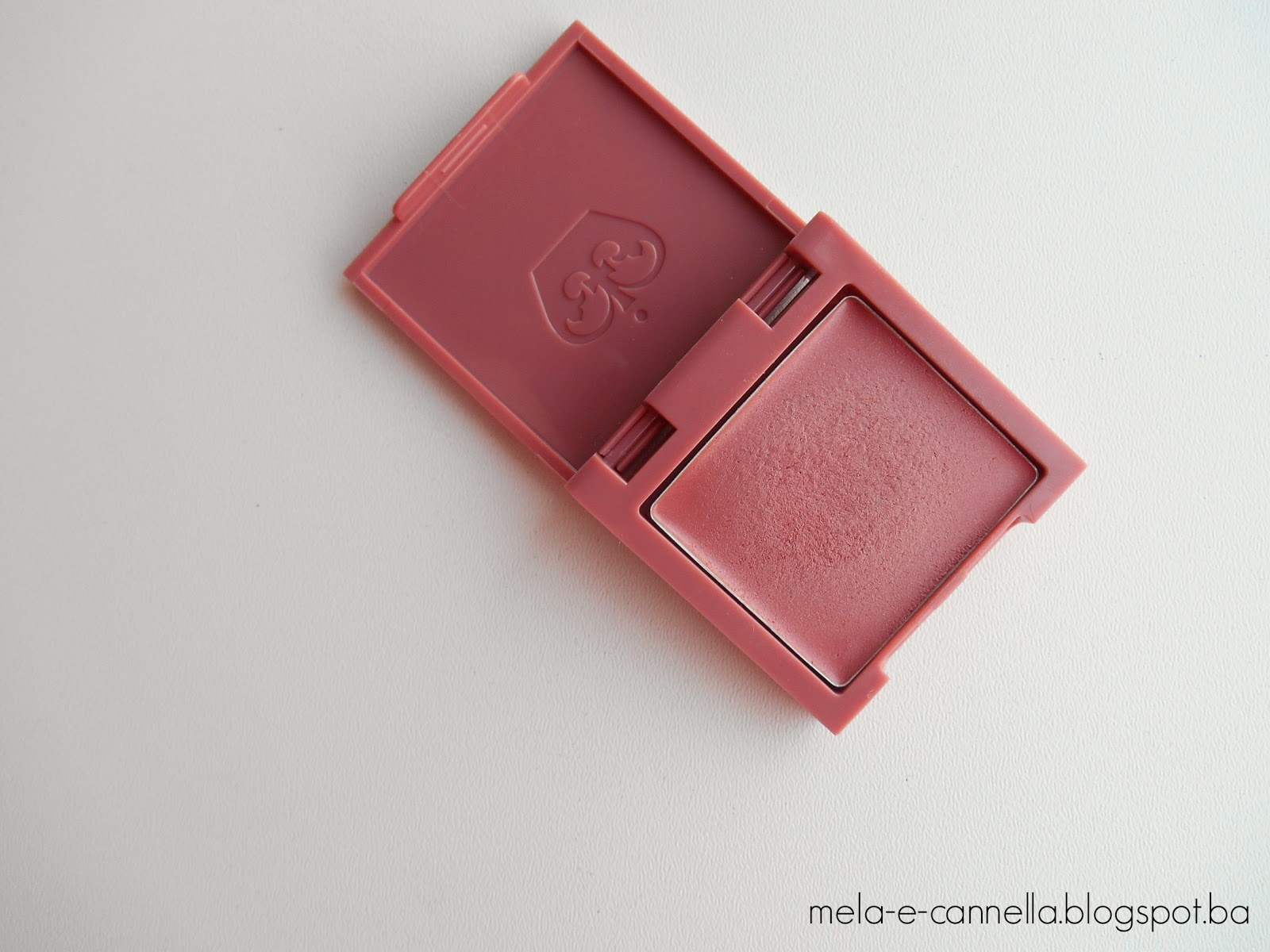 mela-e-cannella: Rimmel London Royal Blush - Regal Rose 004