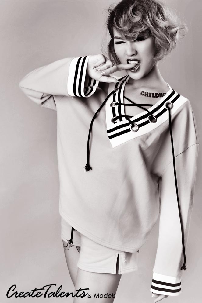 5 Simple Poses to Get Started with Modeling | Create Talents And Models