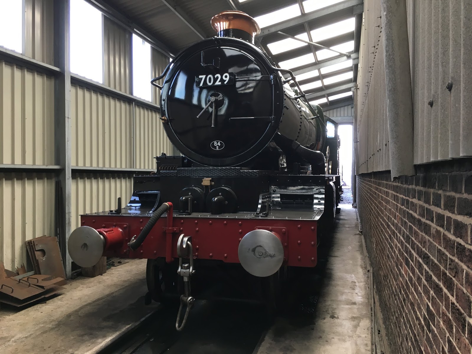 Sam's World: Tyseley: Castle Class Engines At Rest...
