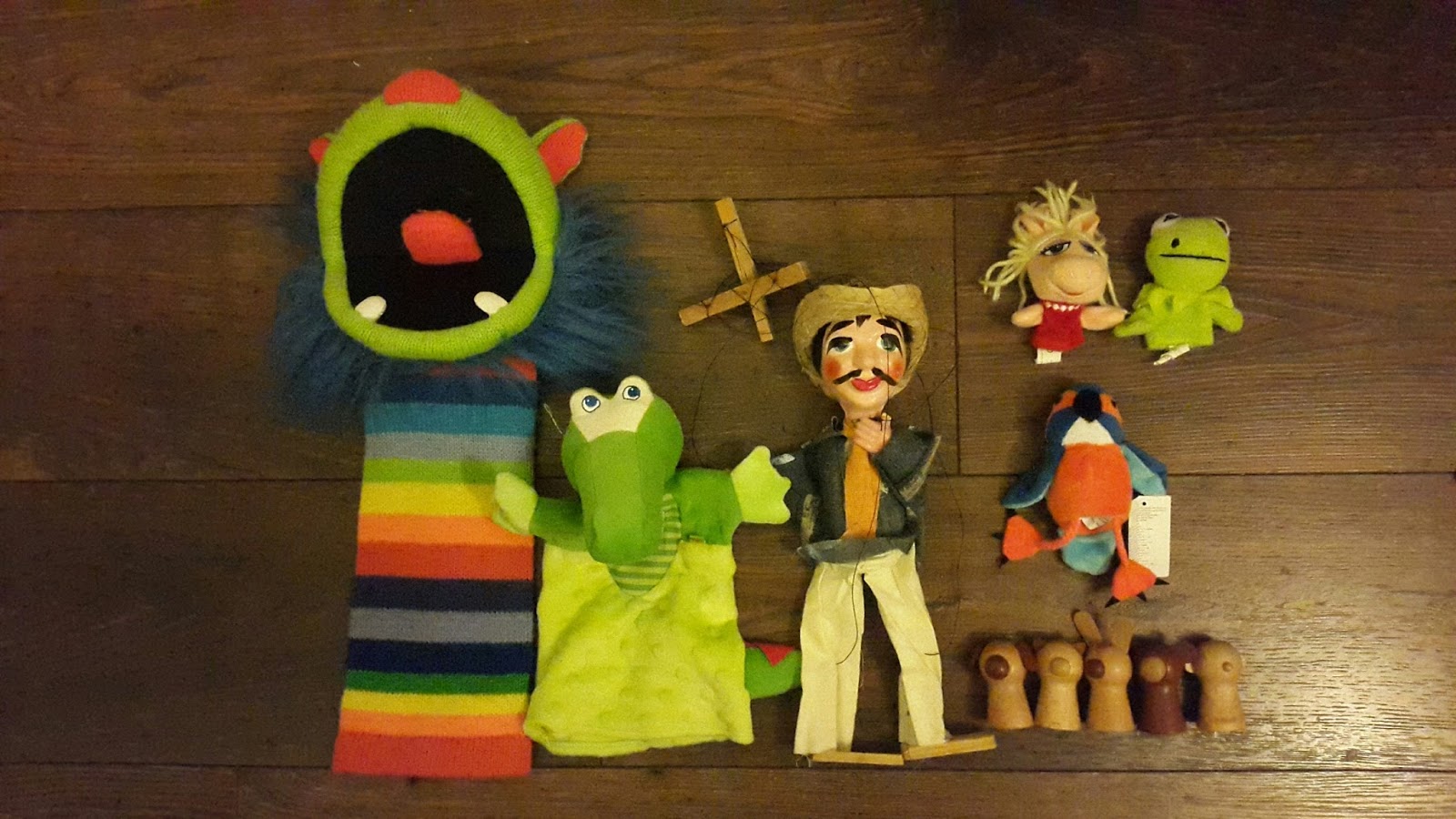 Educating Sol, Mon and Sam: Project 10: Puppets and Theatre