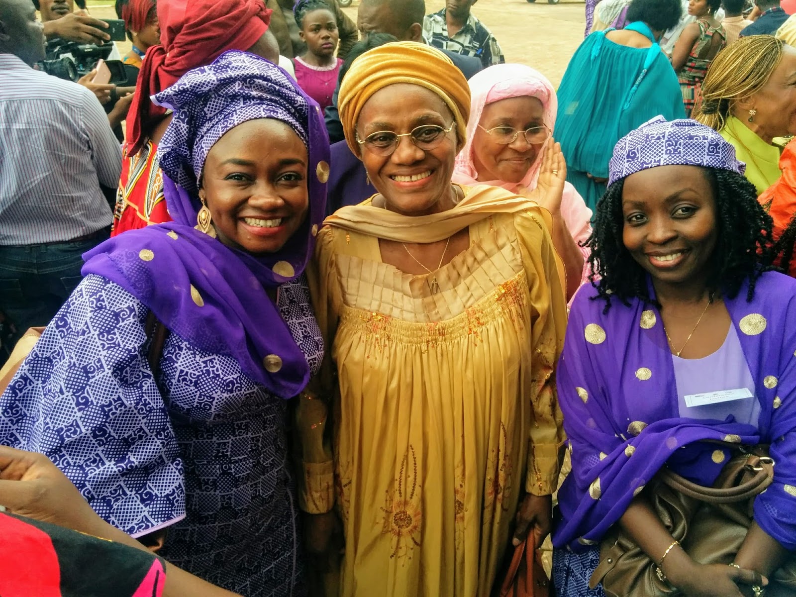 Cameroon Development Barometer-Le Baromètre de développement du ...