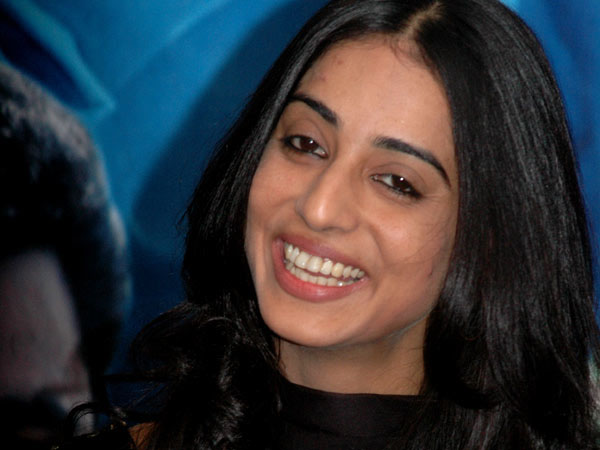 Bollywood Actress Mahi Gill Without Makeup Celebrities Funda