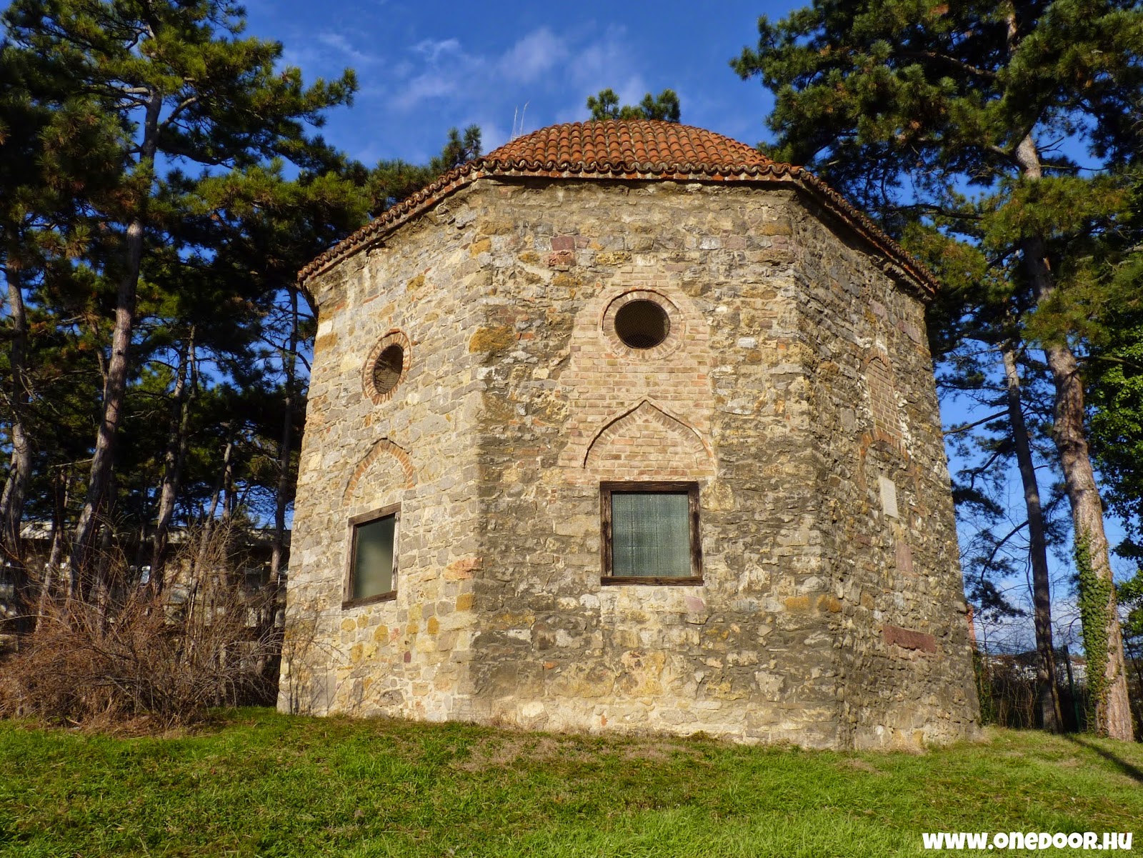 Idrisz Baba türbéje - Pécsi képek