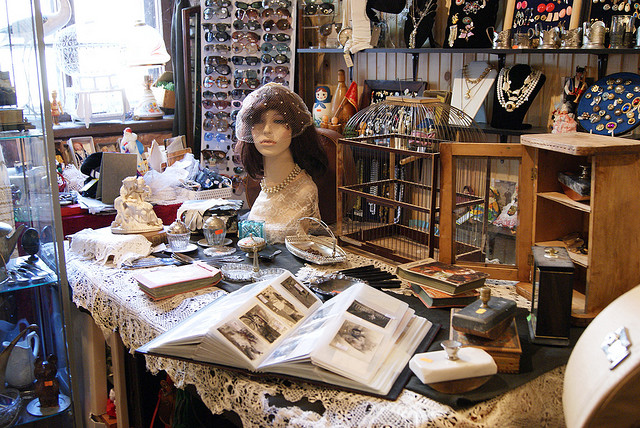 My Antique World: How to know if it is antique?