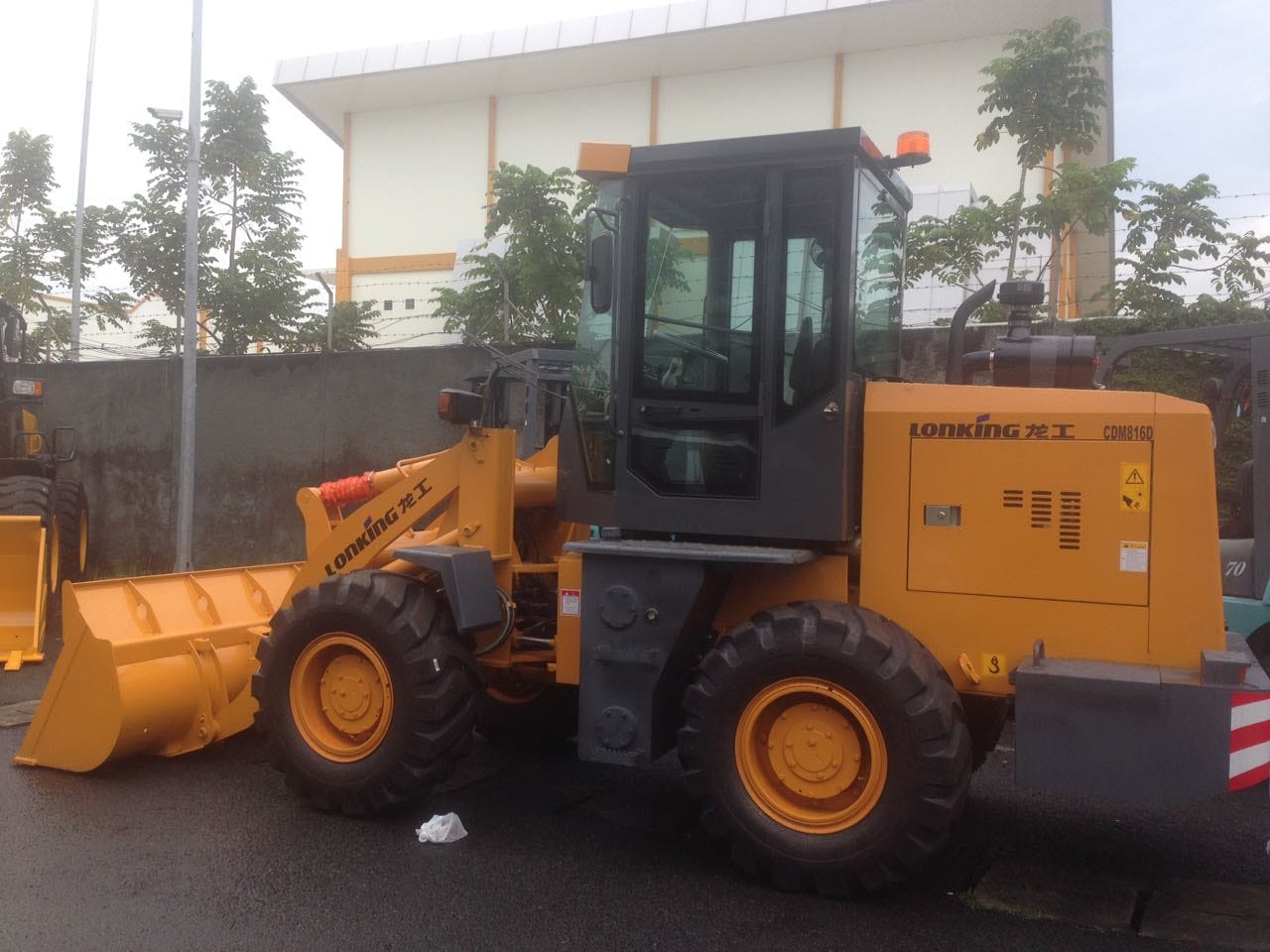 jual dan sewa alat berat : wheel loader Lonking kapasitas 0,95 kubik ...