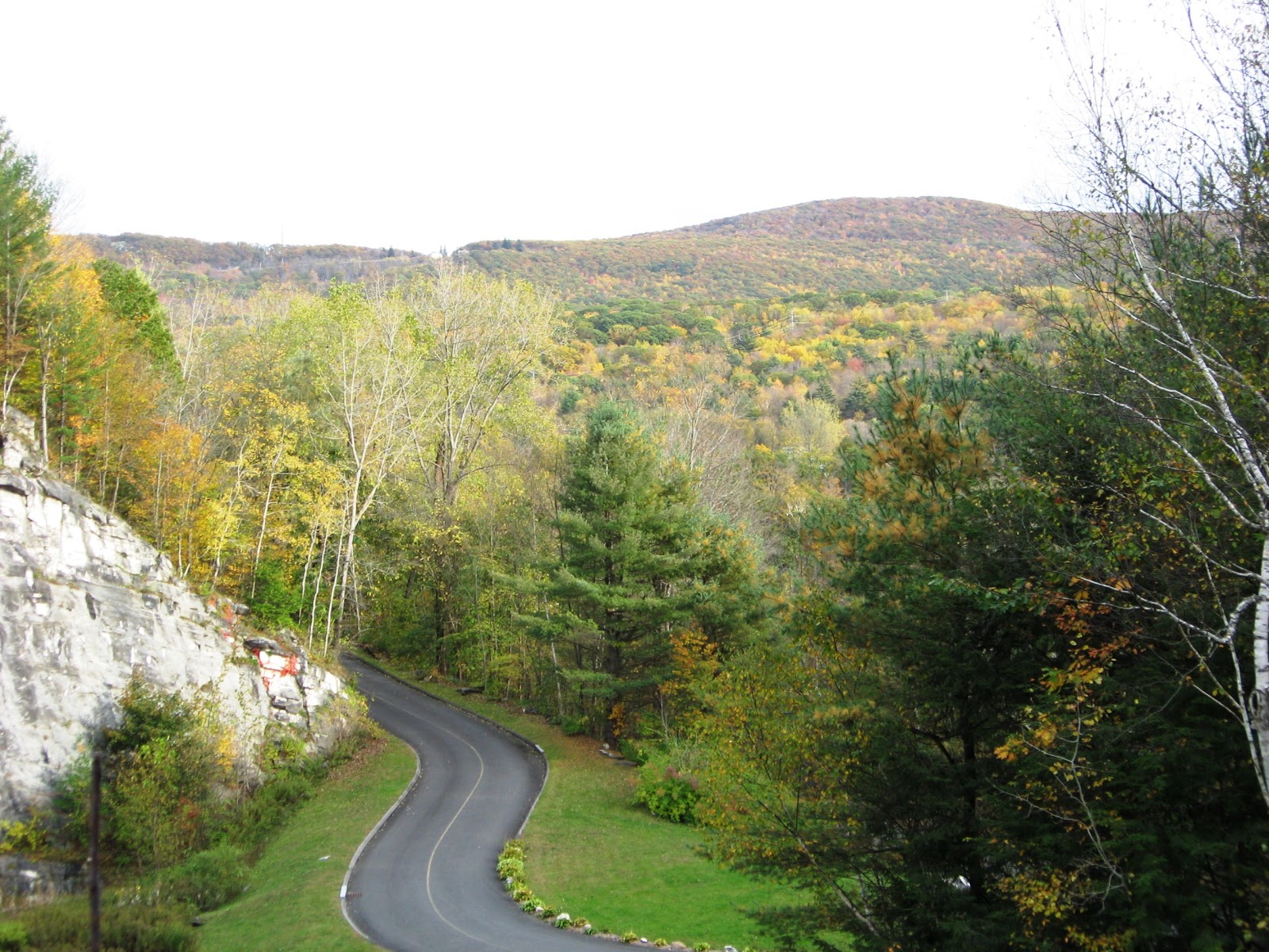 Adventures for Anyone: Fall Continues With the Mohawk Trail