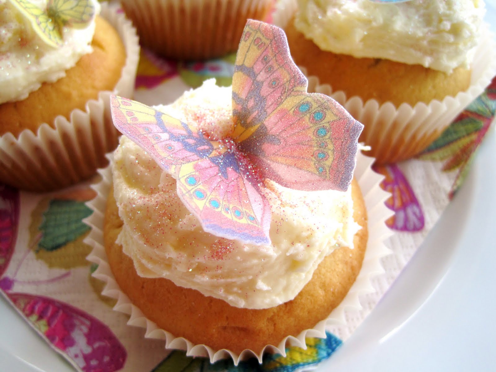 Caroline's Cupcakes and Other Baking Disasters: August 2011