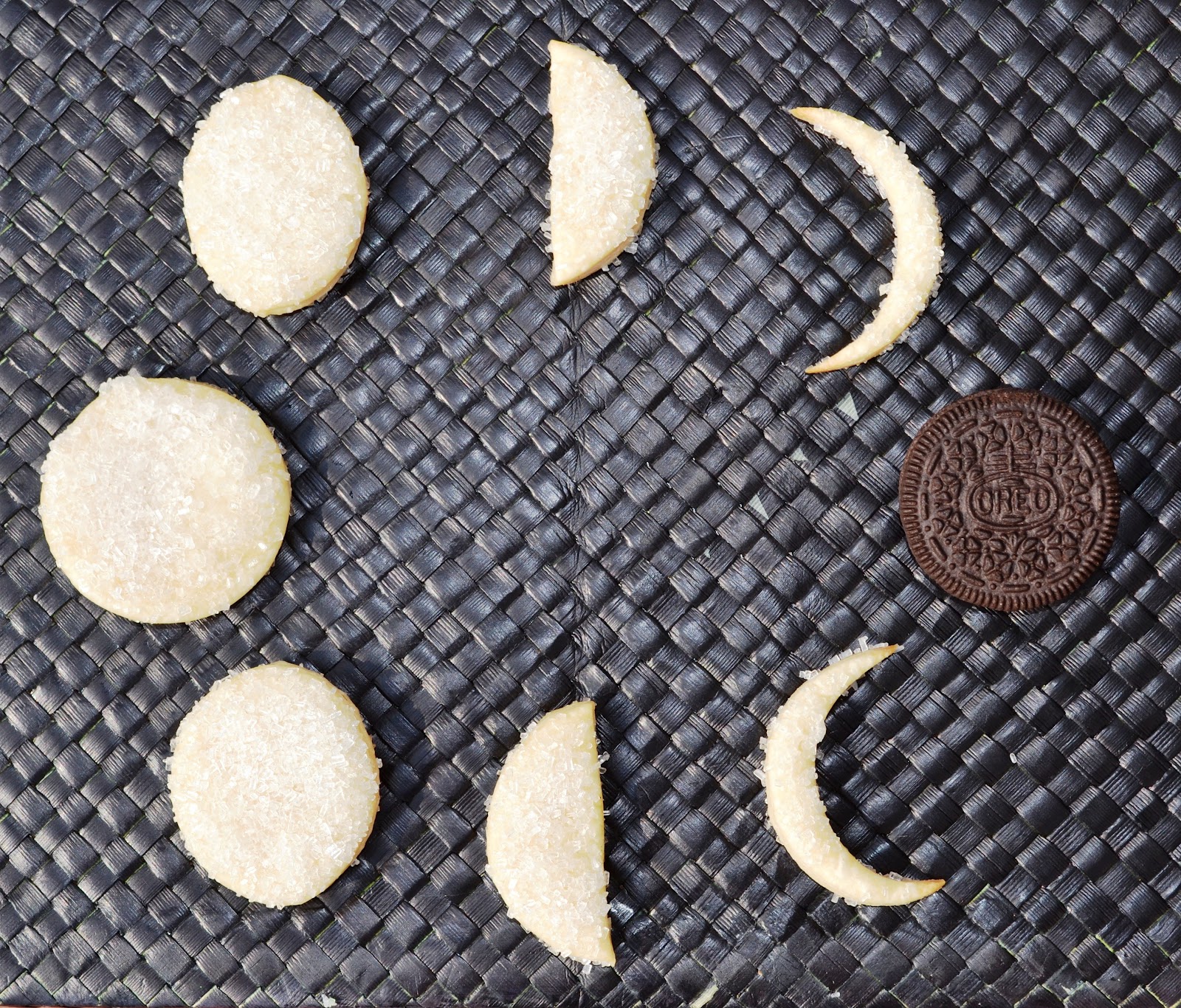 Sweetology: Phases of the Moon ~ Pie Crust Cookies