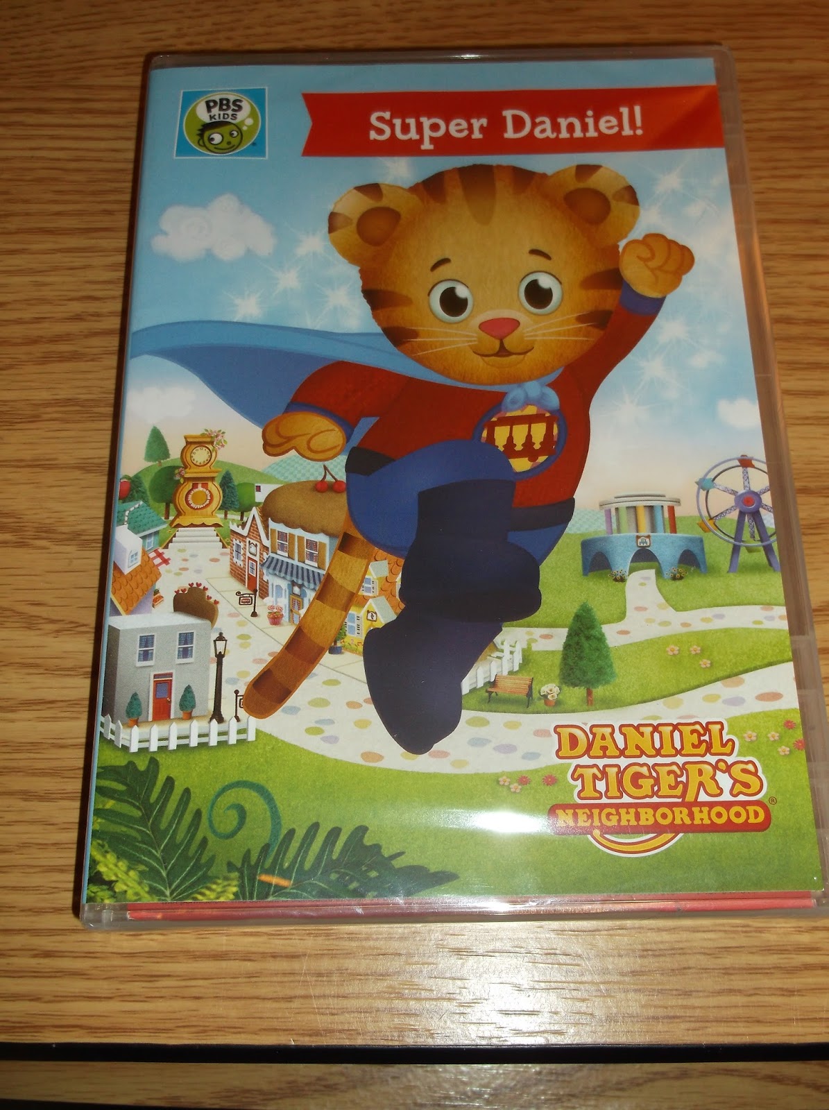 Missy's Product Reviews : Daniel Tiger's Neighborhood Super Daniel Out ...