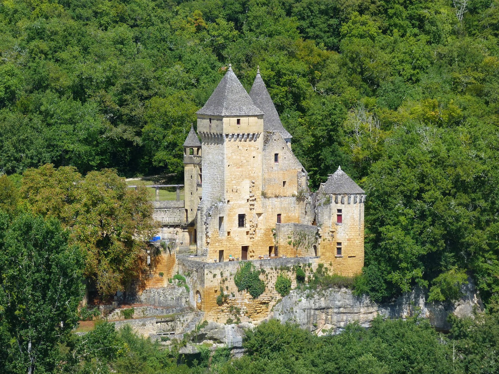 Sherry de Bretonnie: Commarque, la forteresse oubliée