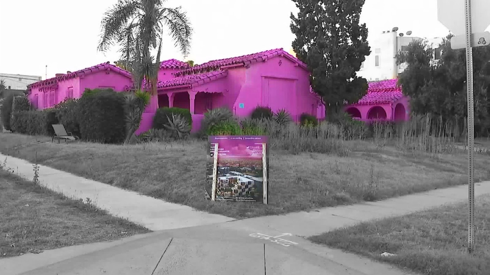 Virtual Tour of the "Pink House" by @TheMostFamousArtist