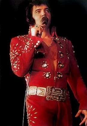 Chris Elvis Tribute Show: Elvis Presley's Jumpsuit Day