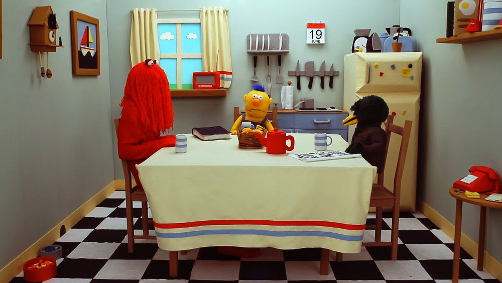 Whatsoever Critic: "Don't Hug Me I'm Scared" Youtube Video Review