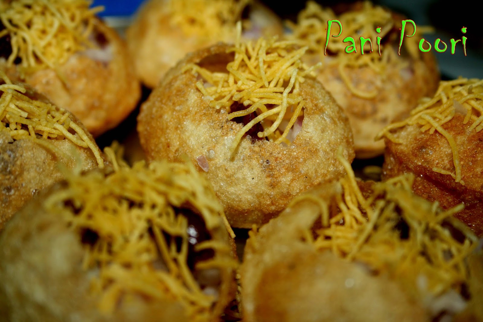 CooknDine....: Paani Poori/Gol Gappa/Poochka